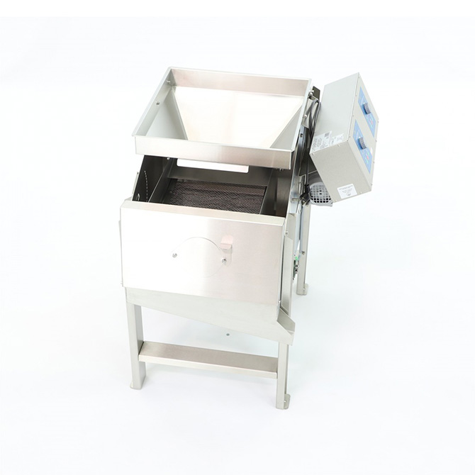 Lyson Stainless Pollen Cleaner | Betterbee